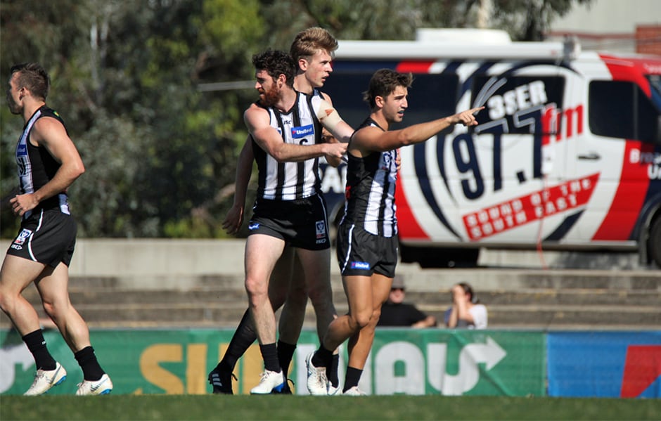 VFL: Pies beaten at the death