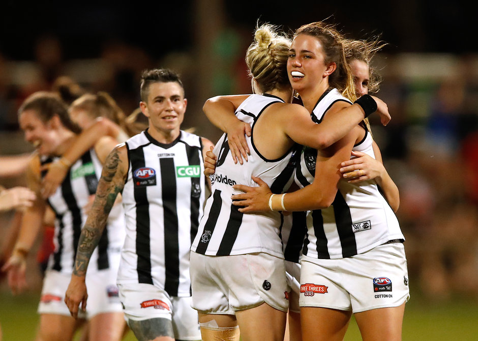 AFLW: Five more sign on