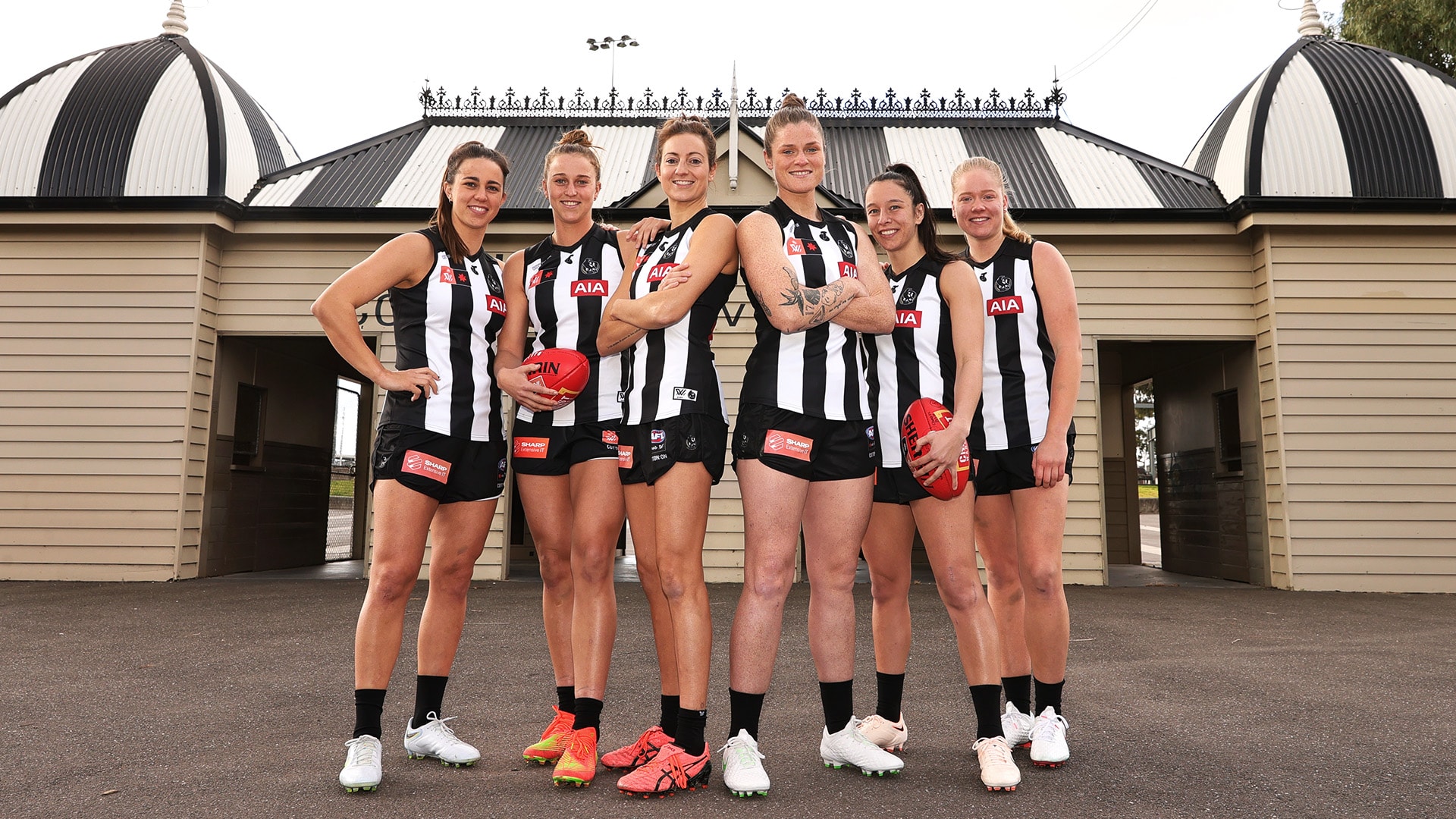 Pies lock in leaders for season seven