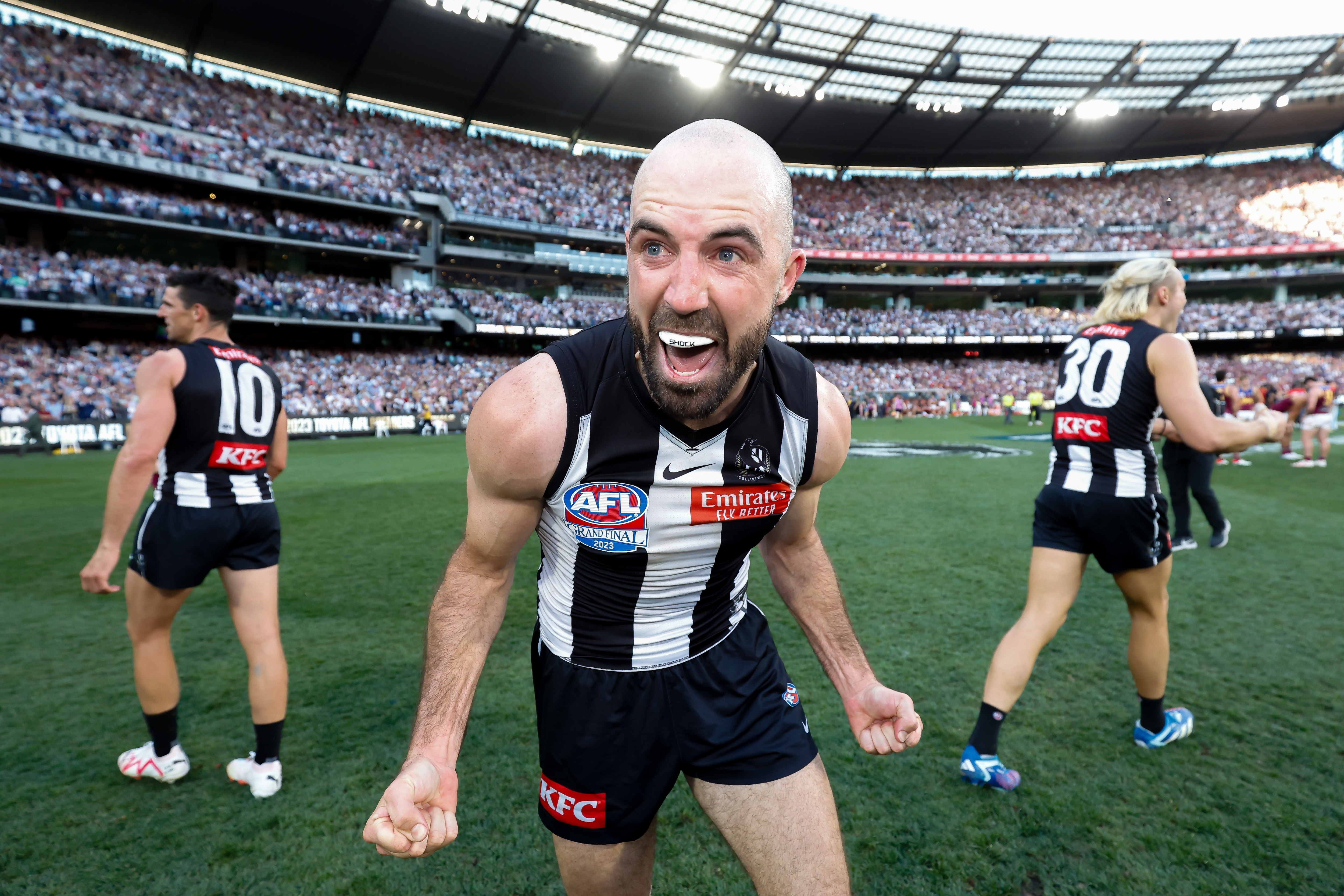 The Magpie 'fossils' who guided their side to 16th flag