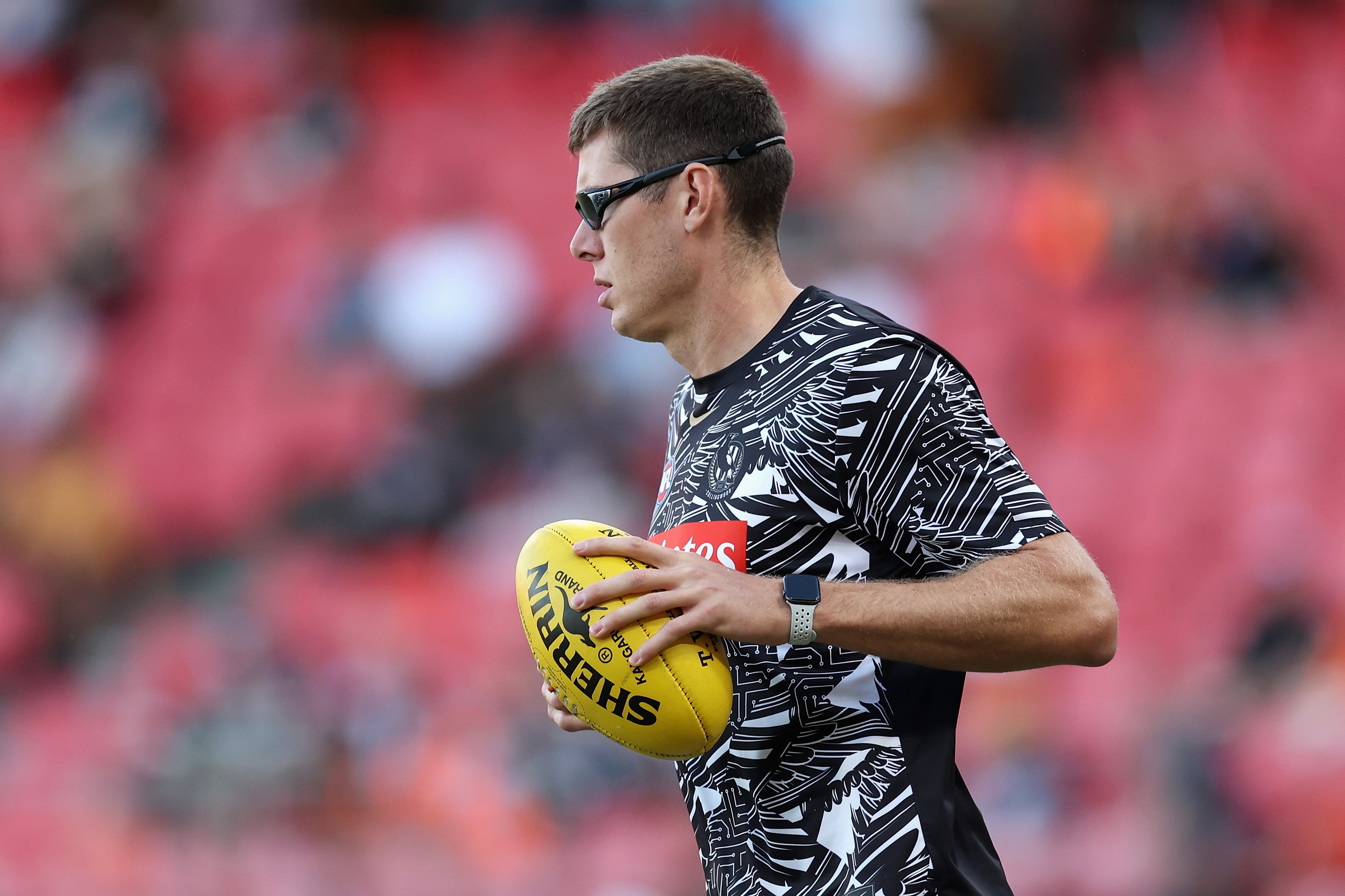 Collingwood FC Update – Mason Cox pre-game period