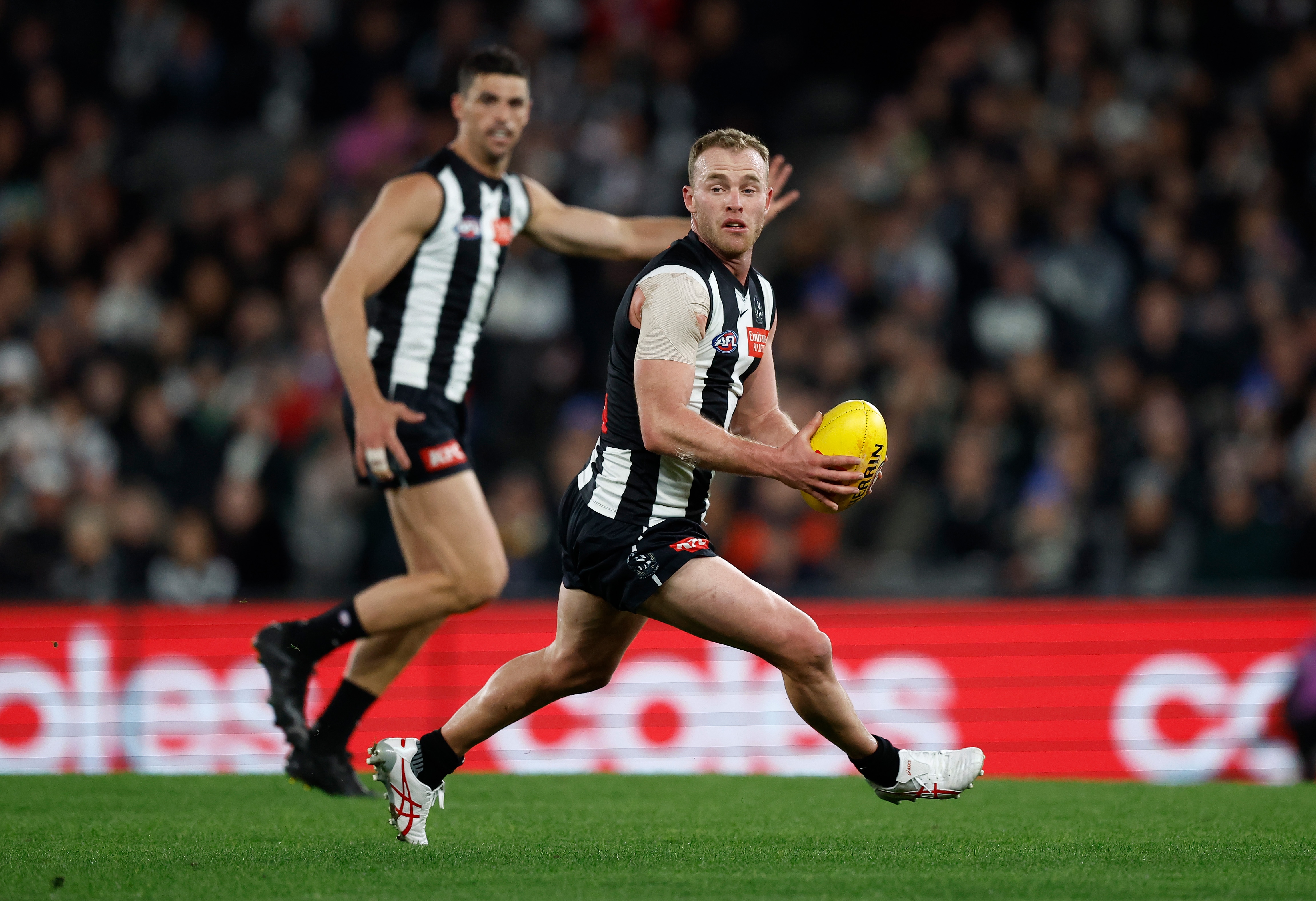 Former Brownlow medallist officially retires after three-club career