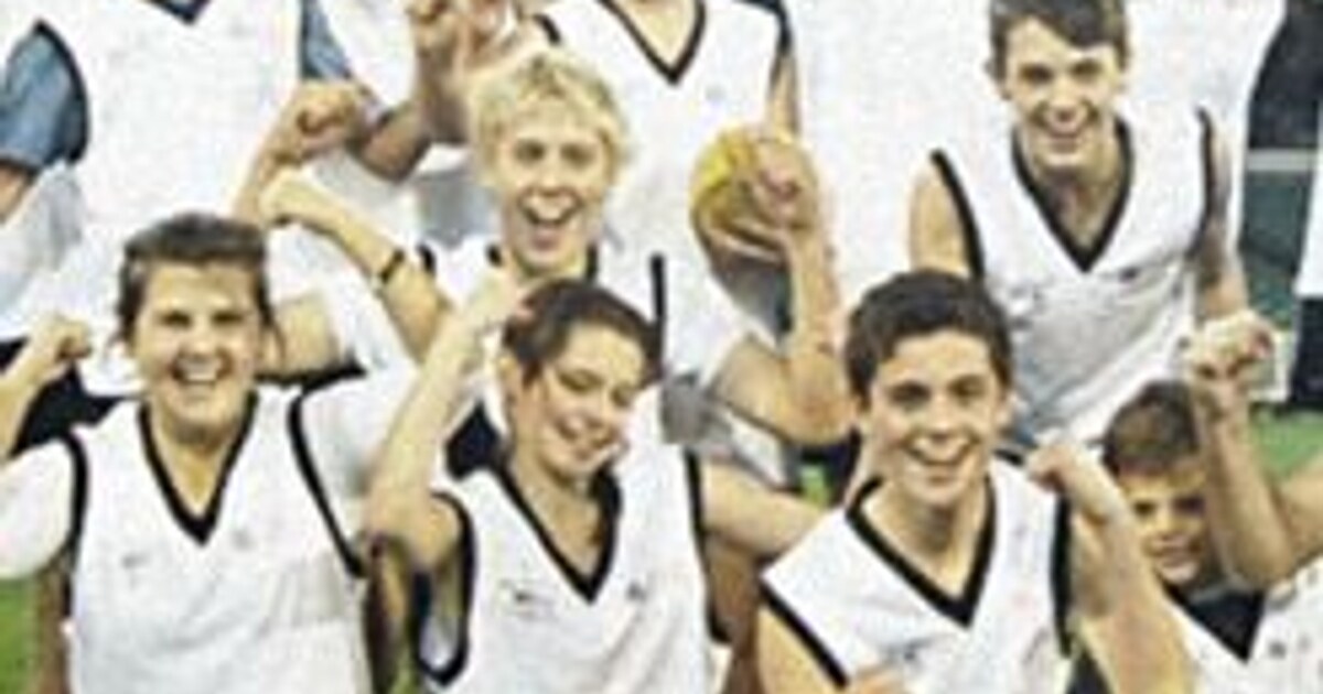 Live Your Dream - Play on the MCG