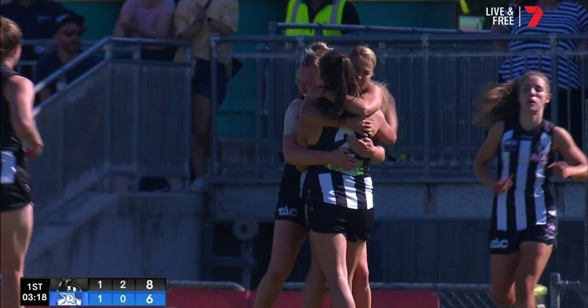 AFLW Highlights: Molloy's brilliant snap goal