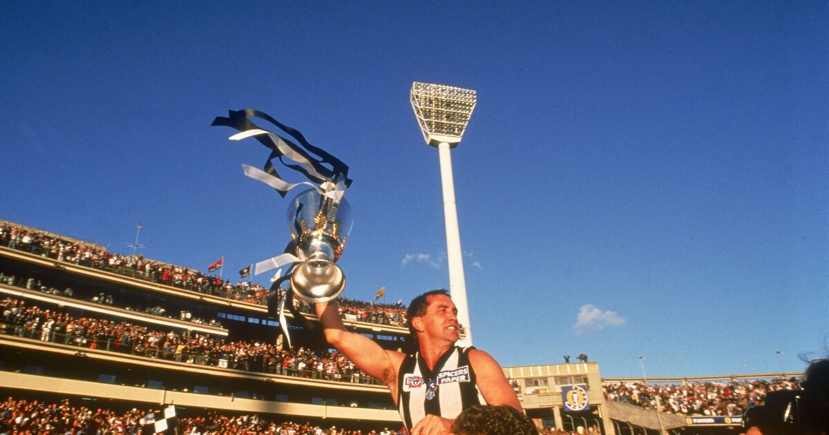 Re-live the life of Tony Shaw in the play "Shawry"