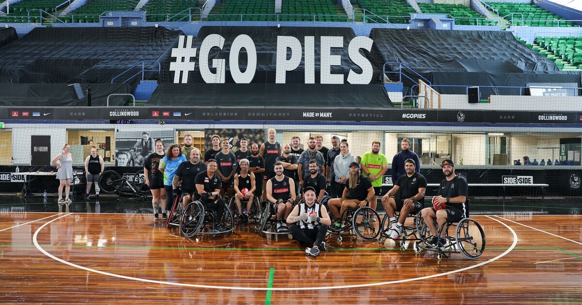 Collingwood’s Reclink Team show their skills at a VWFL Training Session