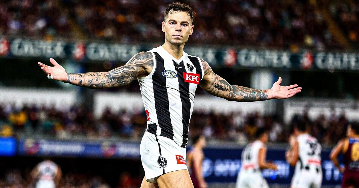 Elliott bags four goals in Round Three victory