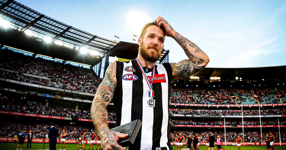 Dane Swan's ICONIC tummy rub on ANZAC Day