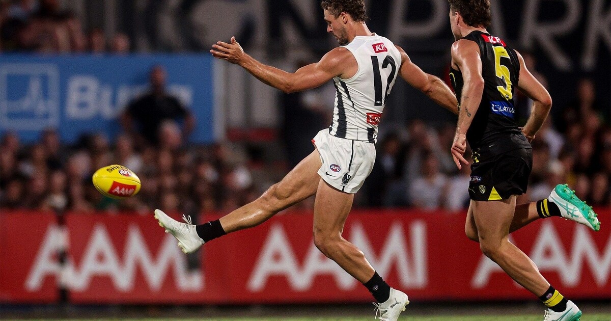 Harry Perryman's first Collingwood goal from the boundary